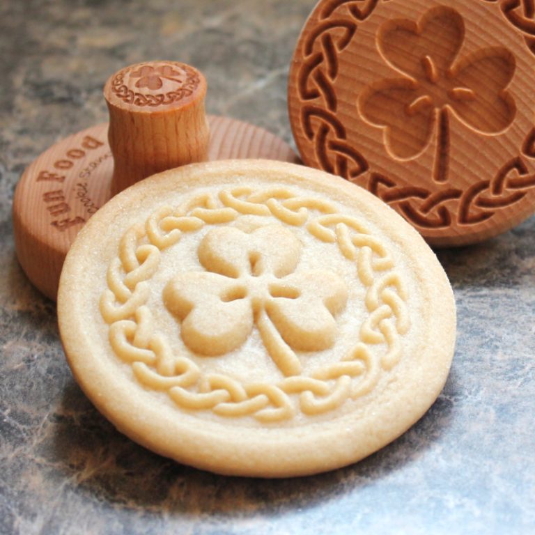 3 Leaf Clover Cookie Stamp CS-118 | Fun Food Tools 2.5 inch Wood Cookie ...
